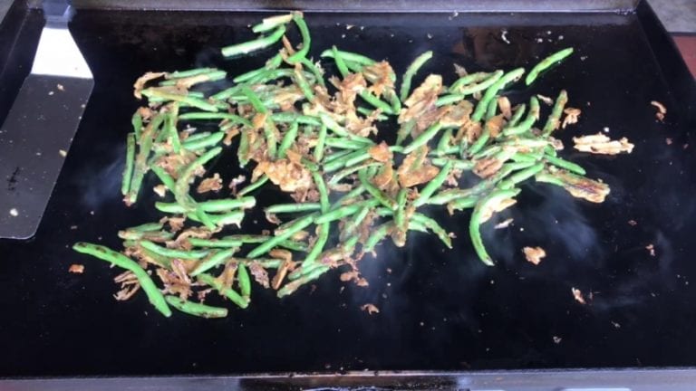 Spicy Breaded Fried Green Beans on the Blackstone Griddle - My Backyard ...