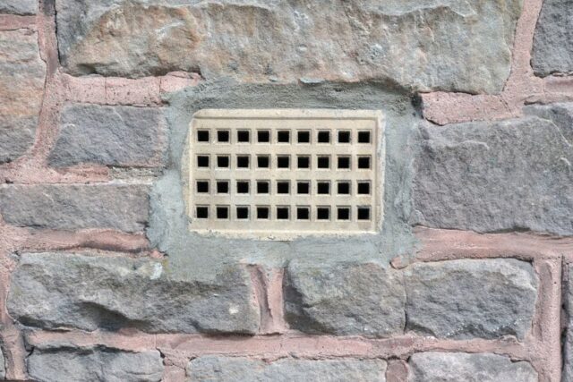 When to Close Crawl Space Vents? A Brief Guide - My Backyard Life