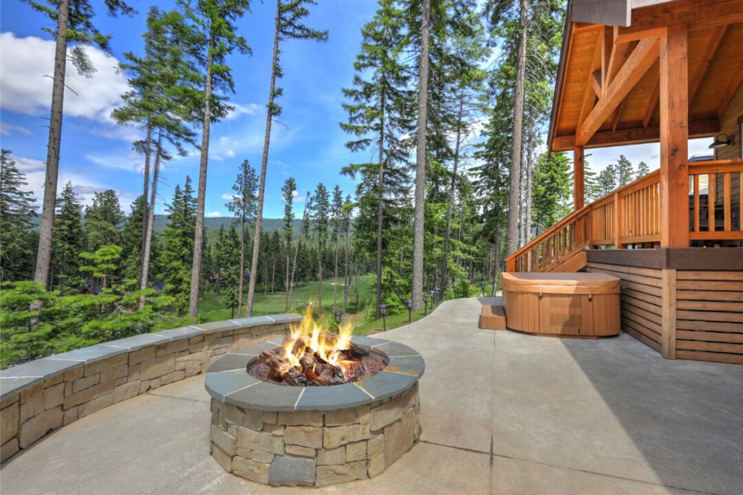 Do Fire Pits Smell? (Plus Simple Tips to Get Rid of the Odor in Your ...
